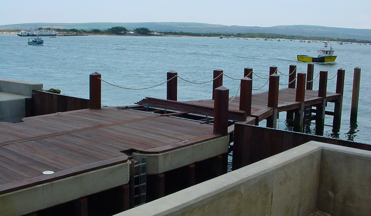 private-jetty-sandbanks-peninsular - Steel Piling Solutions